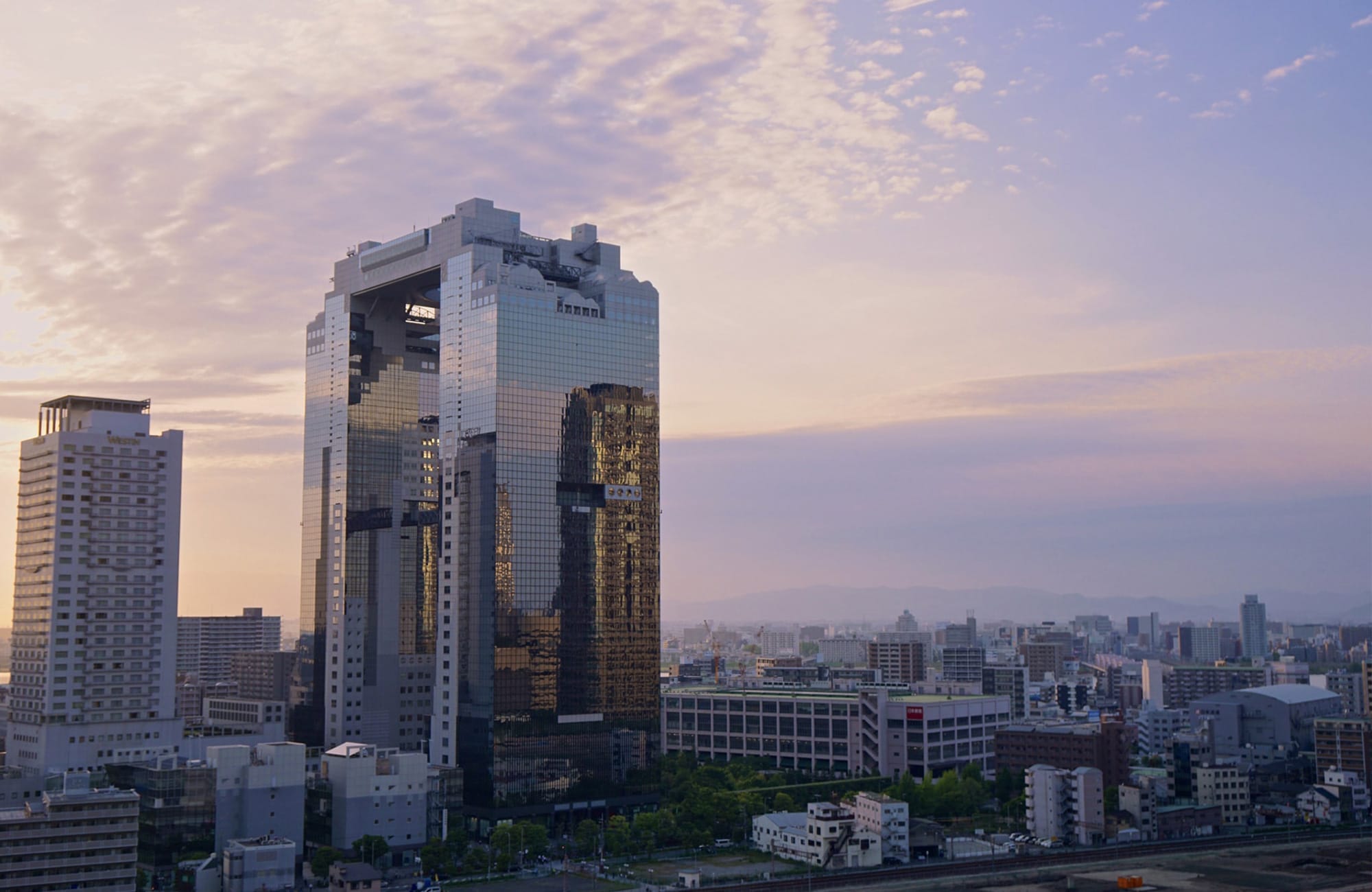 Umeda Sky Building | Project | SEKISUI HOUSE GLOBAL WEB SITE